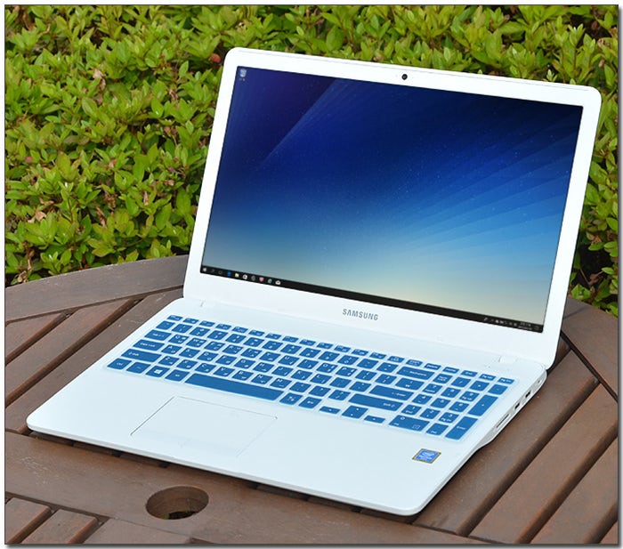 대화면 노트북에 산뜻한 컬러를 더하다, 삼성 노트북5 NT500R5M-K27L : 네이버 포스트