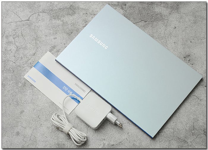 가볍고 예쁜데 성능까지 뛰어난 노트북, 삼성 갤럭시북 이온 NT930XCJ-K716A : 네이버 포스트