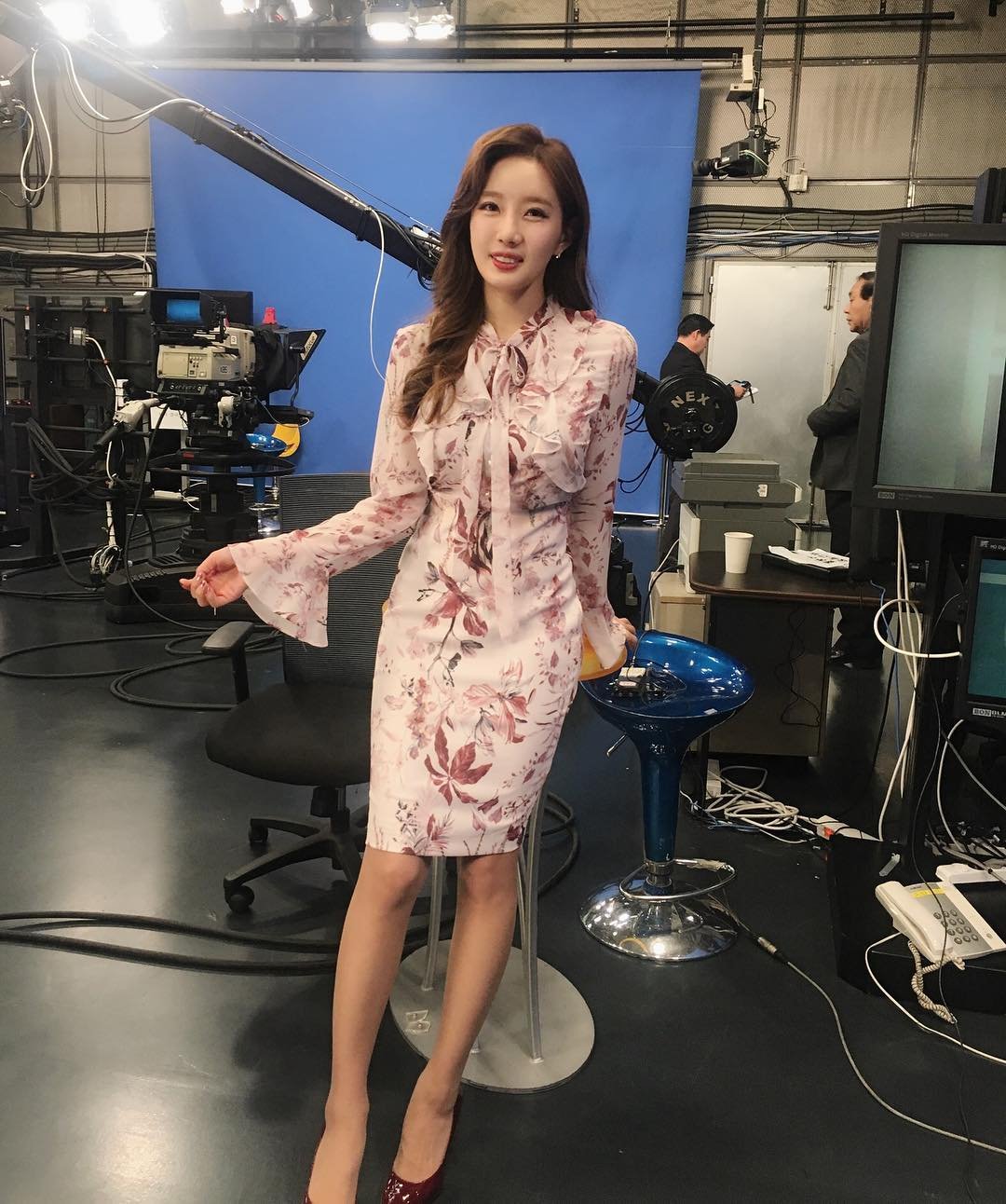 트위치 스트리머 맥심 기상캐스터 신예지 아나운서 인스타 비키니 글래머 몸매 밤수영 네이버 포스트