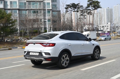 국내 소형 SUV 시장의 돌연변이, 르노삼성 XM3 TCE260 : 네이버 포스트