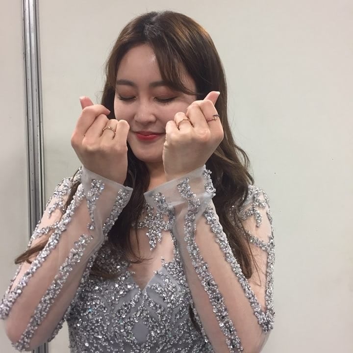 D컵 육덕 글래머 맥심 표지모델 하버드 신아영 아나운서 골반 드레스 몸매 왼쪽에 전선 네이버 포스트