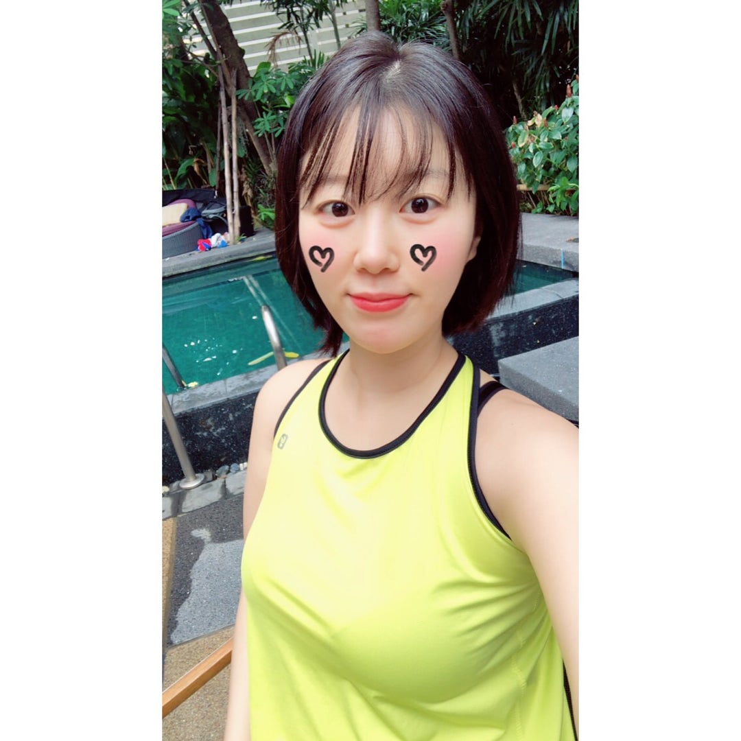 자연산 D컵 육덕 글래머 가슴 골반 가수 나비안지호 인스타 비키니 몸매 어깨화상 네이버 포스트