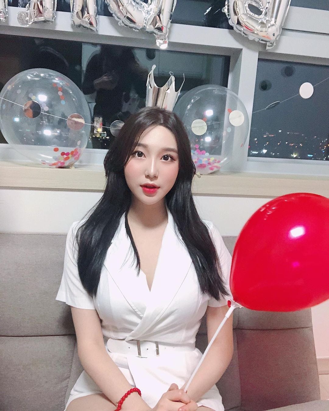 E컵 김현영 인스타 모노키니 수영복 슴골 몸매 한복모델 키 나이 성형 쓰리사이즈놀러갈 네이버 포스트