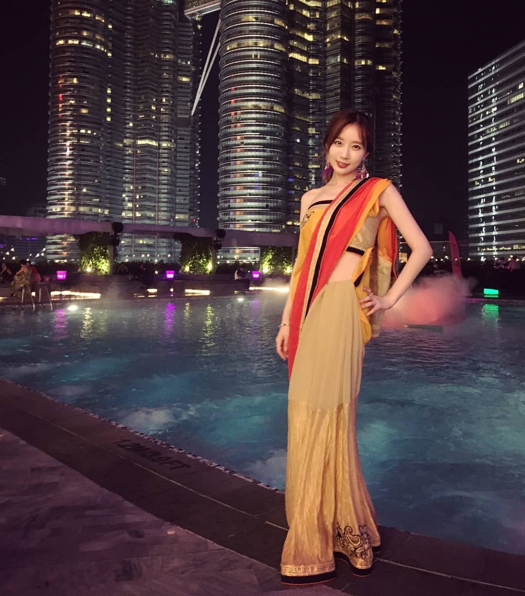 신예지 비키니 맥심화보 결혼 장지환 남편 기상캐스터 아나운서 나무위키 트위치v Log 네이버 포스트