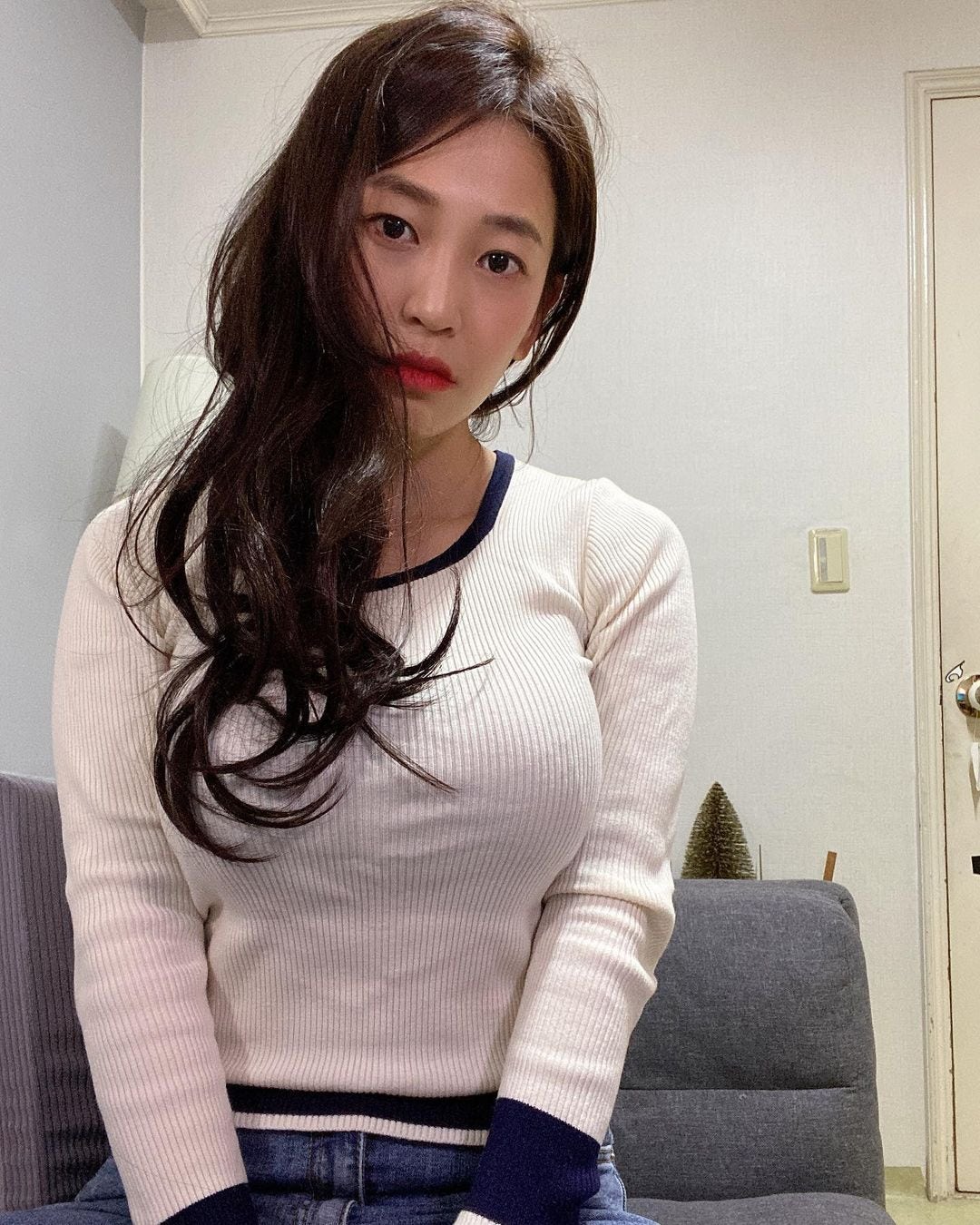 70h컵 개그맨 장슬기 유튜브 랭구티비 근황 비키니 가슴골 시스루티셔츠 89년생 뱀띠녀 네이버 블로그