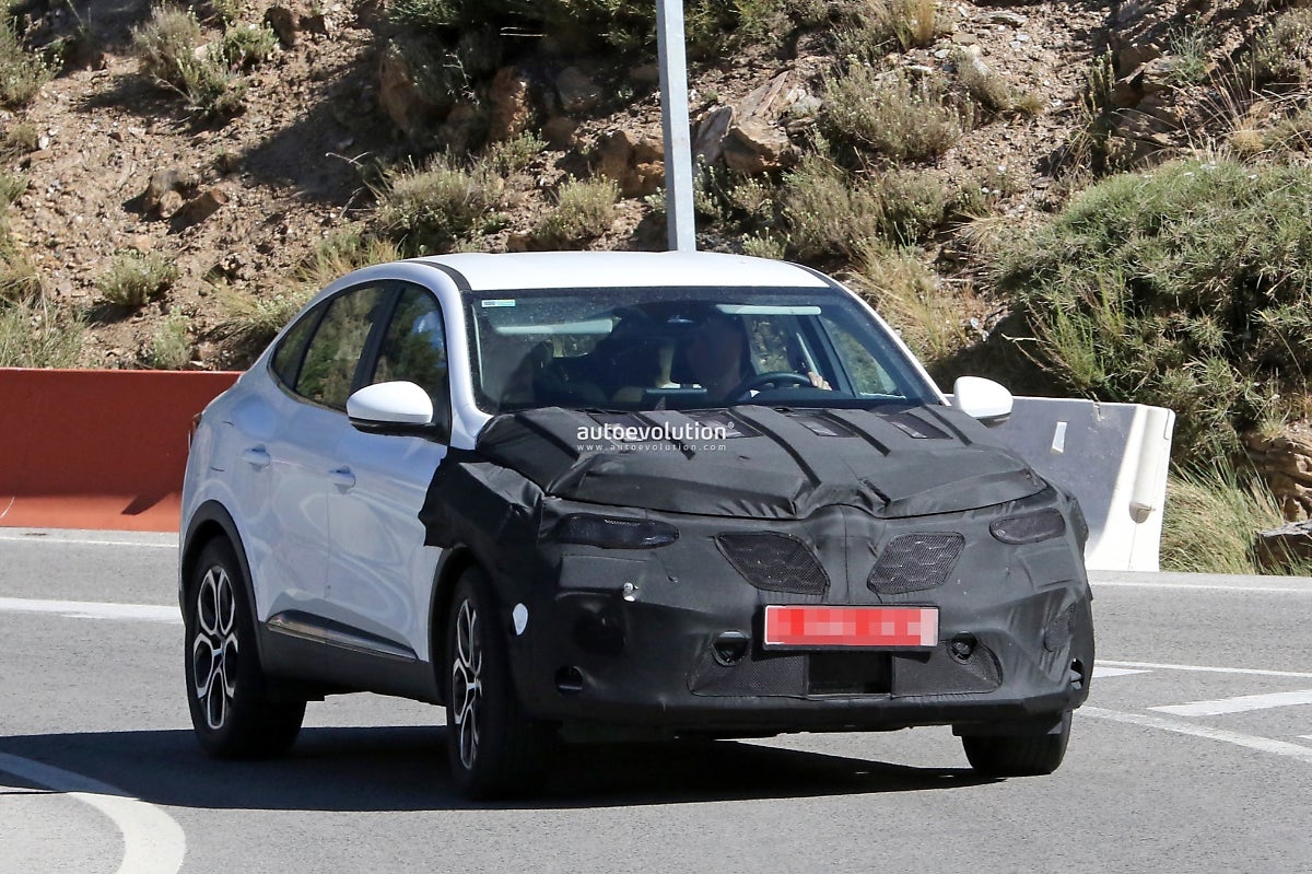 르노코리아 'XM3 페이스리프트' 유럽서 포착…프로토타입 스파이샷 : 네이버 포스트