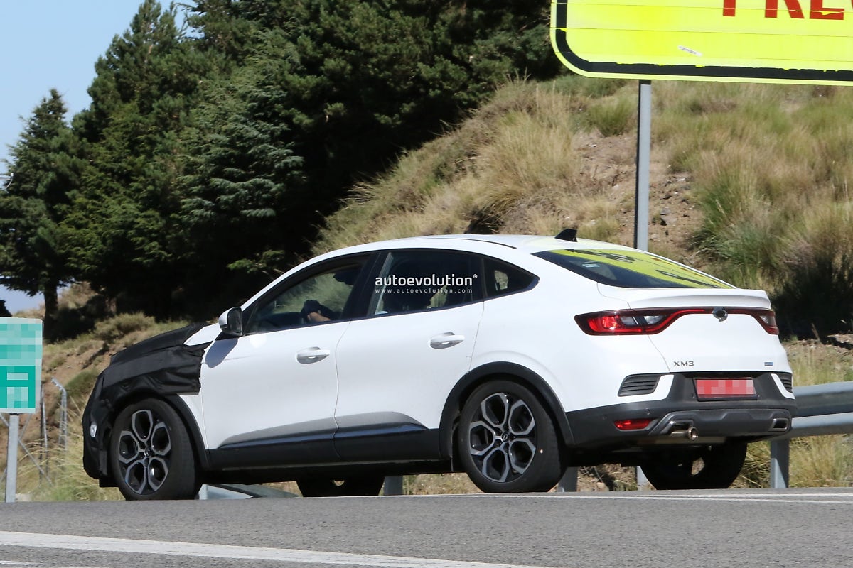 르노코리아 'XM3 페이스리프트' 유럽서 포착…프로토타입 스파이샷 : 네이버 포스트