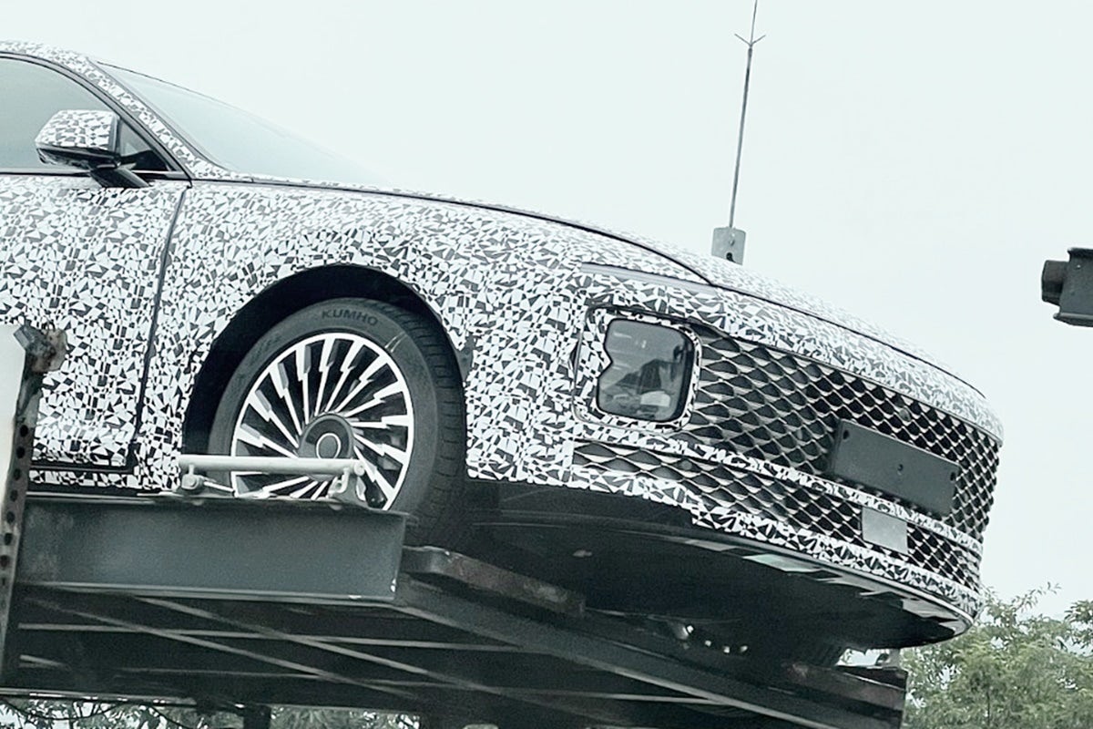 디자인 다 공개된 신형 그랜저, 제원 살펴보니 K8보다 크다고? : 네이버 포스트