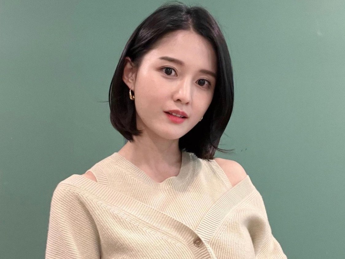 남보라 옷 인스타그램 패션 사복 니트 가디건 홀터넥은 온앤온 네이버 포스트