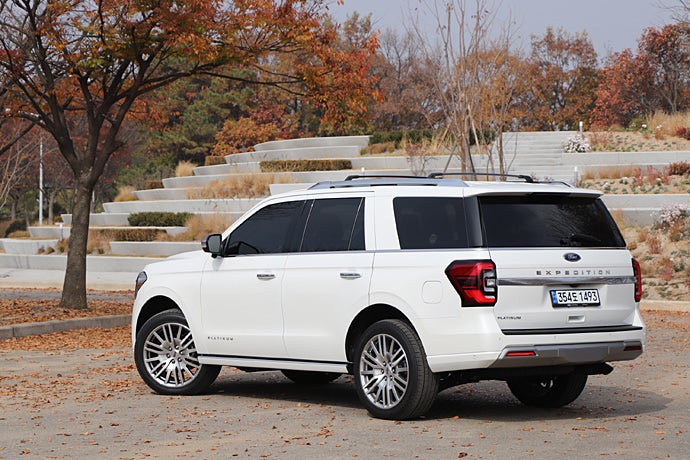 압도적인 크기, 2022 포드 익스페디션 3.5 V6 7인승 시승기 : 네이버 포스트