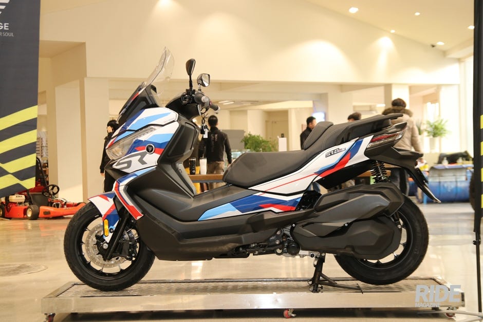 블랙박스 내장된 프리미엄 스쿠터, 보그 모터사이클 SR4MAX 출시 : 네이버 포스트