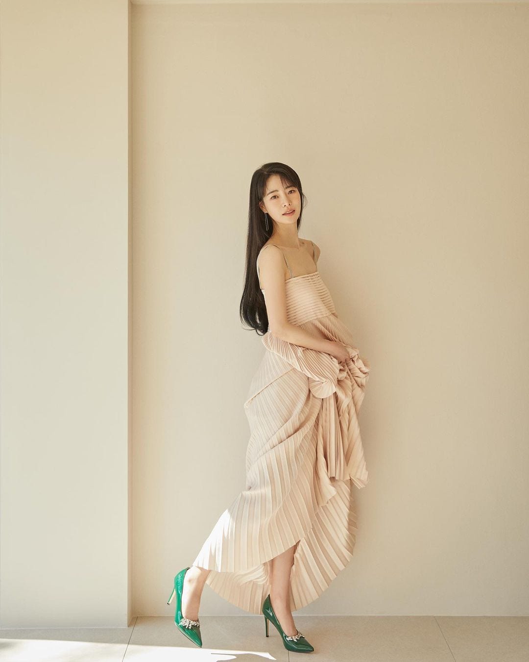 더글로리 박연진 배우 임지연 몸매 노출 사진 화보 셀카 셀피 인스타 네이버 포스트