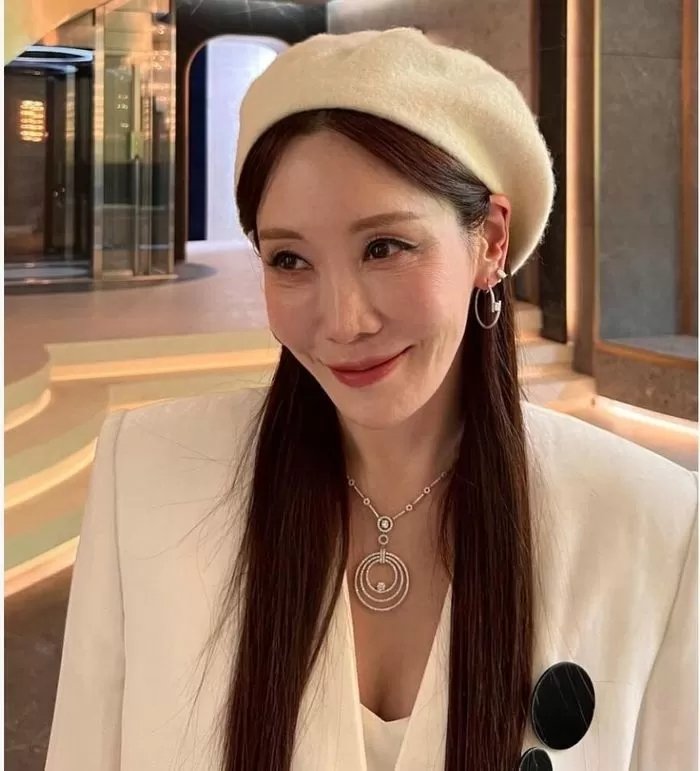 10억 연봉 재력가 남편과 결혼하더니 이미지 확 달라진 김정은 네이버 포스트