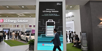 전기차 수요 감소 속 배터리 사용량은 44% 급증…CATL 1위. LG엔솔 3위 : 네이버 포스트