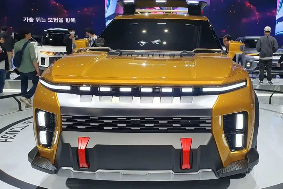 공개 임박! KGM 토레스 O100 전기 픽업트럭, 위장막 벗고 세부 사양 드러내다 : 네이버 포스트