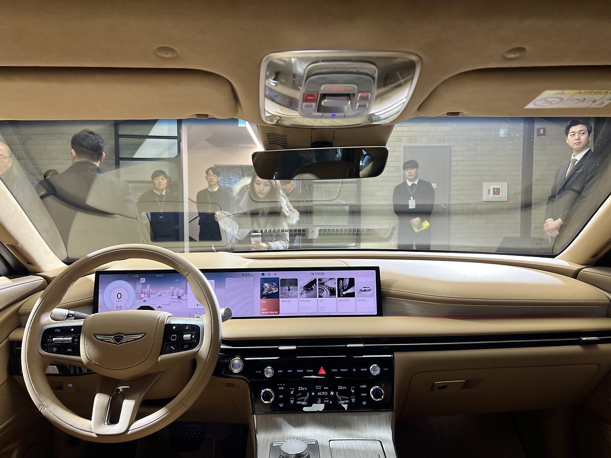 27인치 통합형 디스플레이를 품은 제네시스의 자존심, 3세대 신형 G80 : 네이버 포스트